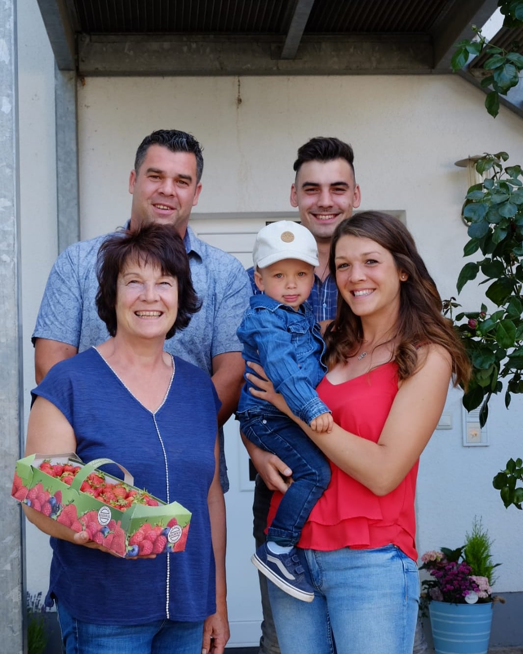 Über uns – Biohof Frohmader | Bio-Erdbeeren selbst pflücken